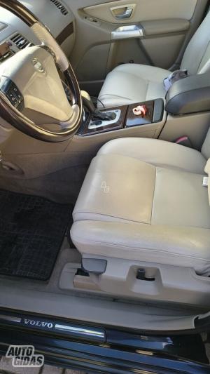 Volvo XC90 2003 in Kretinga, with an engine capacity of 2.50 L and mileage of 305 thousand km for 3300 €, photo 15 on AUTOMOTO.COM.LV