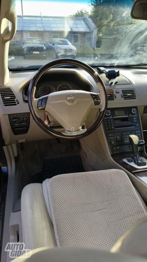 Volvo XC90 2003 in Kretinga, with an engine capacity of 2.50 L and mileage of 305 thousand km for 3300 €, photo 16 on AUTOMOTO.COM.LV