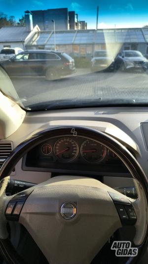 Volvo XC90 2003 in Kretinga, with an engine capacity of 2.50 L and mileage of 305 thousand km for 3300 €, photo 17 on AUTOMOTO.COM.LV