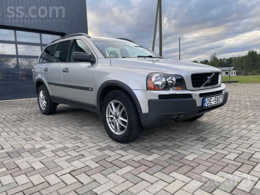 Volvo XC90 2004 in Ogre, with an engine capacity of 2.40 L and mileage of 295 thousand km for 5570 €, photo 6 on AUTOMOTO.COM.LV