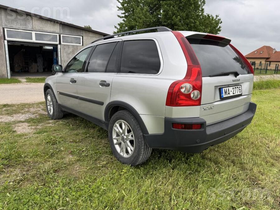 Volvo XC90 2004 Tukums, ar dzinēja tilpumu 2.40 L un nobraukumu 327 tūkst. km par 4290 €, foto 6 vietnē AUTOMOTO.COM.LV