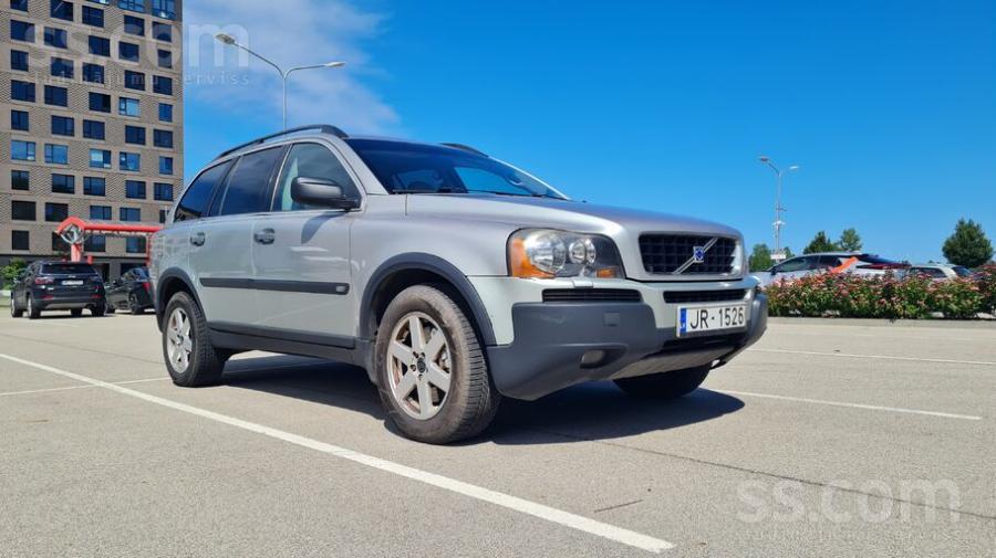 Volvo XC90 2004 Rīga, ar dzinēja tilpumu 2.40 L un nobraukumu 364 tūkst. km par 3950 €, foto 2 vietnē AUTOMOTO.COM.LV