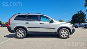 Volvo XC90 2004 Rīga, ar dzinēja tilpumu 2.40 L un nobraukumu 364 tūkst. km par 3950 €, foto 3 vietnē AUTOMOTO.COM.LV