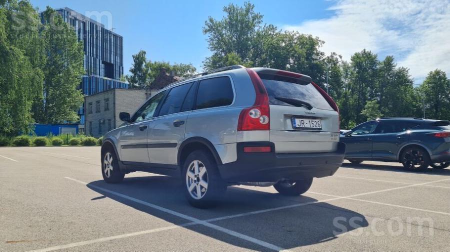 Volvo XC90 2004 Rīga, ar dzinēja tilpumu 2.40 L un nobraukumu 364 tūkst. km par 3950 €, foto 6 vietnē AUTOMOTO.COM.LV
