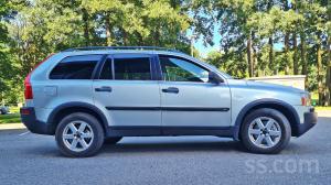 Volvo XC90 2004 in Riga, with an engine capacity of 2.40 L and mileage of 364 thousand km for 3450 €, photo 3 on AUTOMOTO.COM.LV