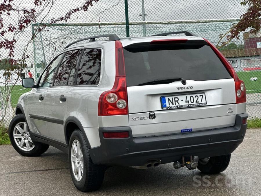 Volvo XC90 2004 in Jelgava, with an engine capacity of 2.40 L and mileage of 0 thousand km for 2750 €, photo 4 on AUTOMOTO.COM.LV