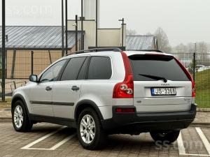 Volvo XC90 2004 Rīga, ar dzinēja tilpumu 2.50 L un nobraukumu 324 tūkst. km par 2950 €, foto 4 vietnē AUTOMOTO.COM.LV