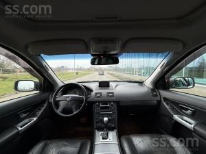 Volvo XC90 2004 Rēzekne, ar dzinēja tilpumu 2.40 L un nobraukumu 379 tūkst. km par 4490 €, foto 7 vietnē AUTOMOTO.COM.LV