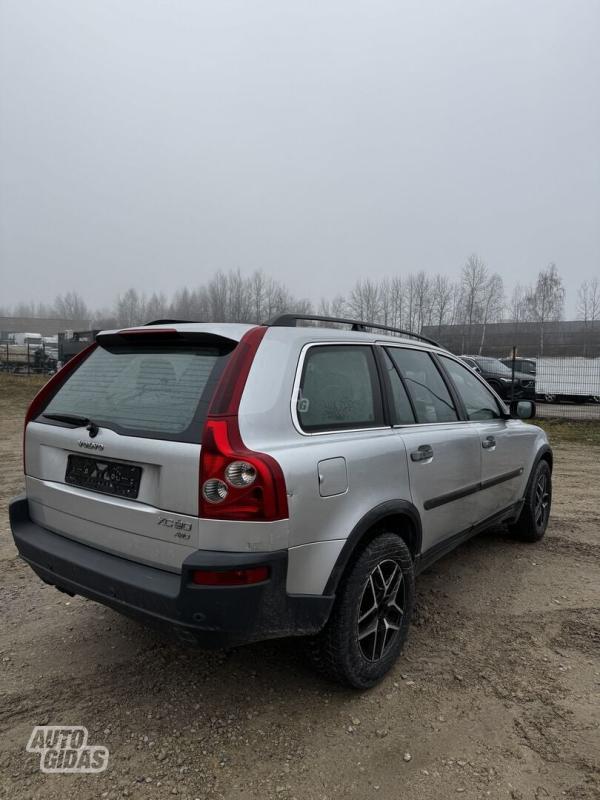 Volvo XC90 2004 Kauņa, ar dzinēja tilpumu 2.40 L un nobraukumu 254 tūkst. km par 4900 €, foto 4 vietnē AUTOMOTO.COM.LV