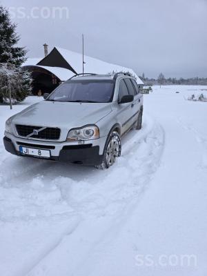 Volvo XC90 2004 in Aizkraukle, with an engine capacity of 2.40 L and mileage of 360 thousand km for 4600 €, photo 3 on AUTOMOTO.COM.LV
