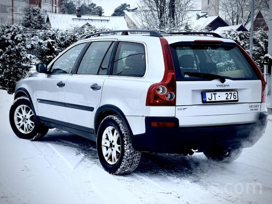 Volvo XC90 2004 in Jurmala, with an engine capacity of 2.40 L and mileage of 0 thousand km for 2990 €, photo 8 on AUTOMOTO.COM.LV