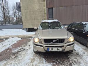 Volvo XC90 2004 Rīga, ar dzinēja tilpumu 2.90 L un nobraukumu 371 tūkst. km par 2100 €, foto  vietnē AUTOMOTO.COM.LV