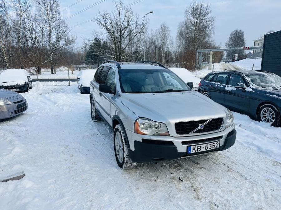 Volvo XC90 2004 in Riga, with an engine capacity of 2.50 L and mileage of 361 thousand km for 2200 €, photo 3 on AUTOMOTO.COM.LV