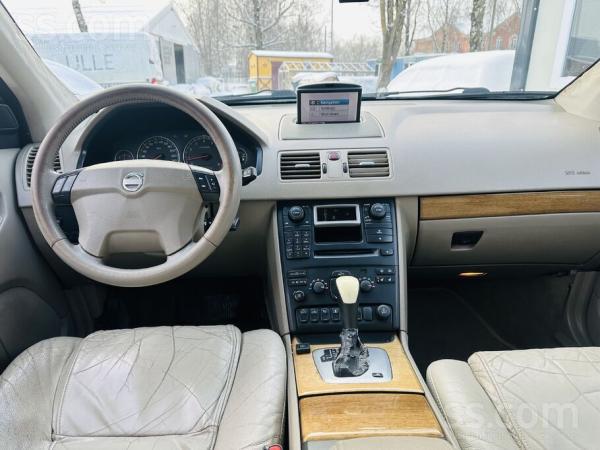 Volvo XC90 2004 in Riga, with an engine capacity of 2.50 L and mileage of 361 thousand km for 2200 €, photo 9 on AUTOMOTO.COM.LV