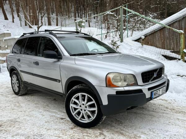Volvo XC90 2004 in Vilnius, with an engine capacity of 2.40 L and mileage of 300 thousand km for 4290 €, photo 1 on AUTOMOTO.COM.LV