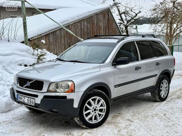 Volvo XC90 2004 in Vilnius, with an engine capacity of 2.40 L and mileage of 300 thousand km for 4290 €, photo 6 on AUTOMOTO.COM.LV