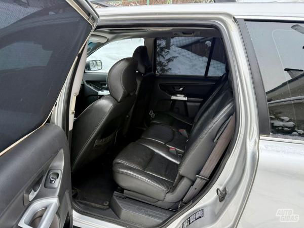 Volvo XC90 2004 in Vilnius, with an engine capacity of 2.40 L and mileage of 300 thousand km for 4290 €, photo 9 on AUTOMOTO.COM.LV