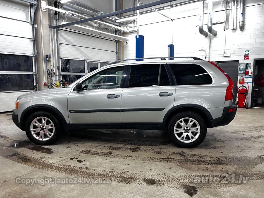 Volvo XC90 2004 in Tallinn, with an engine capacity of 2.40 L and mileage of 364 thousand km for 3800 €, photo 3 on AUTOMOTO.COM.LV