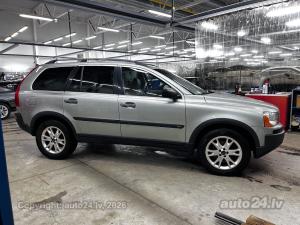 Volvo XC90 2004 in Tallinn, with an engine capacity of 2.40 L and mileage of 364 thousand km for 3800 €, photo 4 on AUTOMOTO.COM.LV