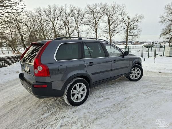 Volvo XC90 2004 in Sirvintos, with an engine capacity of 2.40 L and mileage of 3913 thousand km for 2200 €, photo 10 on AUTOMOTO.COM.LV