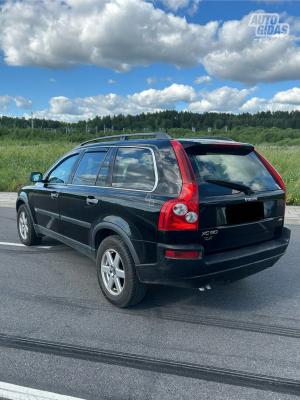 Volvo XC90 2004 in Vilnius, with an engine capacity of 2.40 L and mileage of 282 thousand km for 3199 €, photo 3 on AUTOMOTO.COM.LV