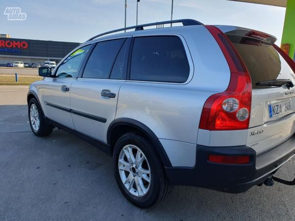 Volvo XC90 2004 in Kaunas, with an engine capacity of 2.40 L and mileage of 447 thousand km for 2450 €, photo 3 on AUTOMOTO.COM.LV