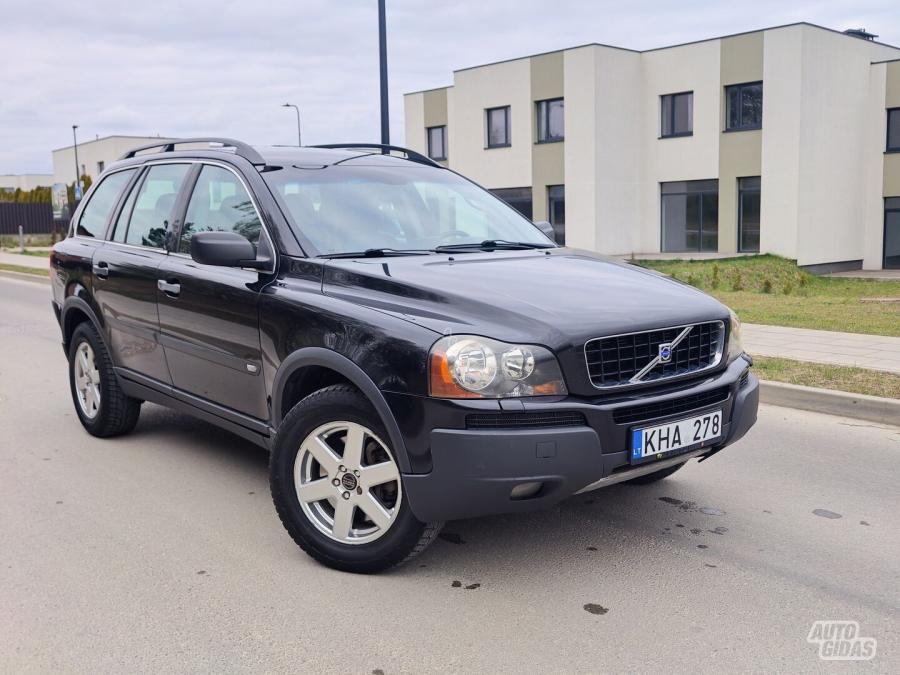 Volvo XC90 2004 in Vilnius, with an engine capacity of 2.40 L and mileage of 340 thousand km for 2950 €, photo 3 on AUTOMOTO.COM.LV
