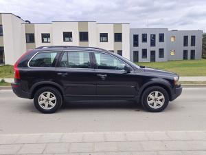 Volvo XC90 2004 in Vilnius, with an engine capacity of 2.40 L and mileage of 340 thousand km for 2950 €, photo 5 on AUTOMOTO.COM.LV