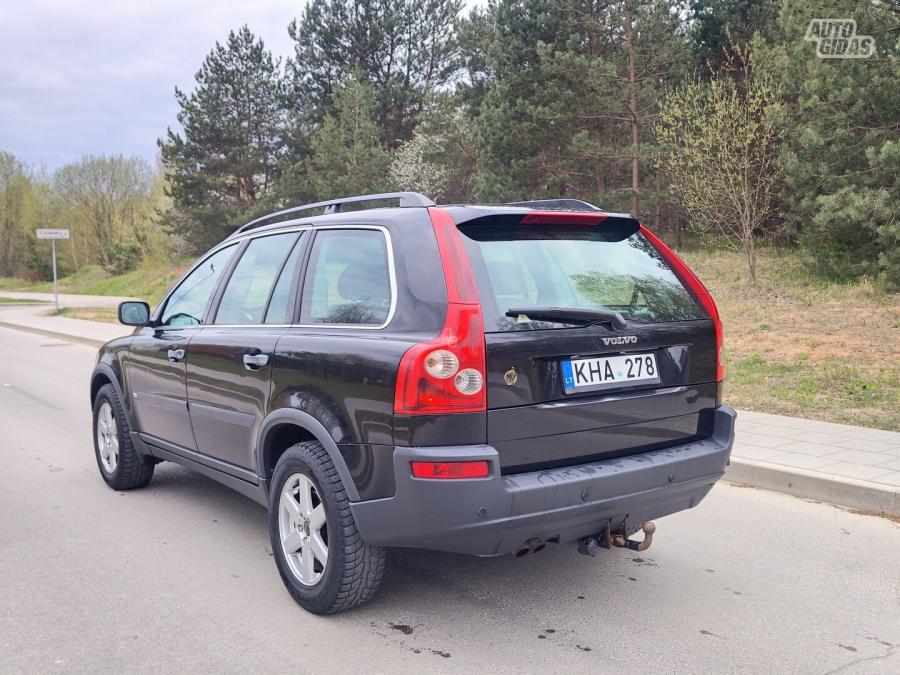 Volvo XC90 2004 in Vilnius, with an engine capacity of 2.40 L and mileage of 340 thousand km for 2950 €, photo 6 on AUTOMOTO.COM.LV