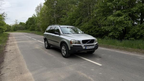 Volvo XC90 2004 in Kaunas, with an engine capacity of 2.40 L and mileage of 399 thousand km for 4350 €, photo 8 on AUTOMOTO.COM.LV