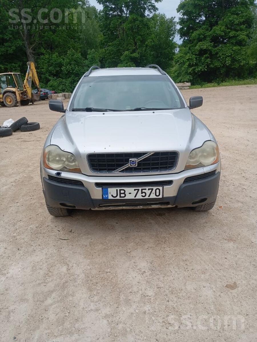 Volvo XC90 2004 in Madona, with an engine capacity of 2.40 L and mileage of 479 thousand km for 1600 €, photo 1 on AUTOMOTO.COM.LV