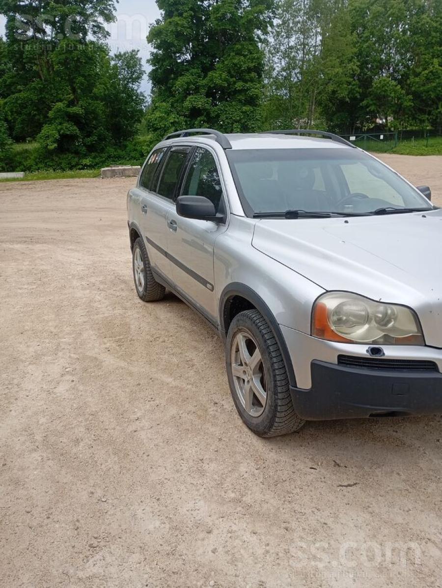 Volvo XC90 2004 in Madona, with an engine capacity of 2.40 L and mileage of 479 thousand km for 1600 €, photo 5 on AUTOMOTO.COM.LV