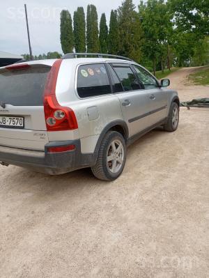 Volvo XC90 2004 in Madona, with an engine capacity of 2.40 L and mileage of 479 thousand km for 1600 €, photo 8 on AUTOMOTO.COM.LV