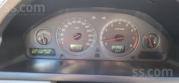 Вольво ХС90 2004 в Добеле, объемом двигателя 2.90 л и пробегом 250 тыс. км за 2150 €, фото 9 на AUTOMOTO.COM.LV