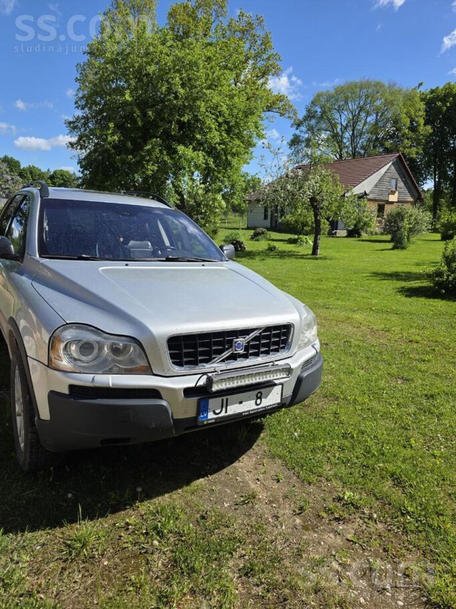 Volvo XC90 2004 Aizkraukle, ar dzinēja tilpumu 2.40 L un nobraukumu 362 tūkst. km par 6000 €, foto 9 vietnē AUTOMOTO.COM.LV