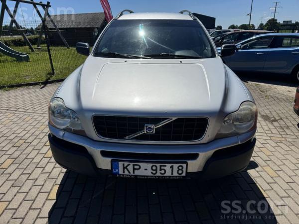 Volvo XC90 2004 in Talsi, with an engine capacity of 2.40 L and mileage of 365 thousand km for 1890 €, photo 2 on AUTOMOTO.COM.LV
