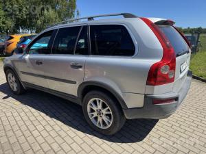 Volvo XC90 2004 in Talsi, with an engine capacity of 2.40 L and mileage of 365 thousand km for 1890 €, photo 7 on AUTOMOTO.COM.LV