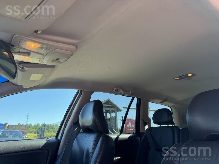 Volvo XC90 2004 in Talsi, with an engine capacity of 2.40 L and mileage of 365 thousand km for 1890 €, photo 13 on AUTOMOTO.COM.LV