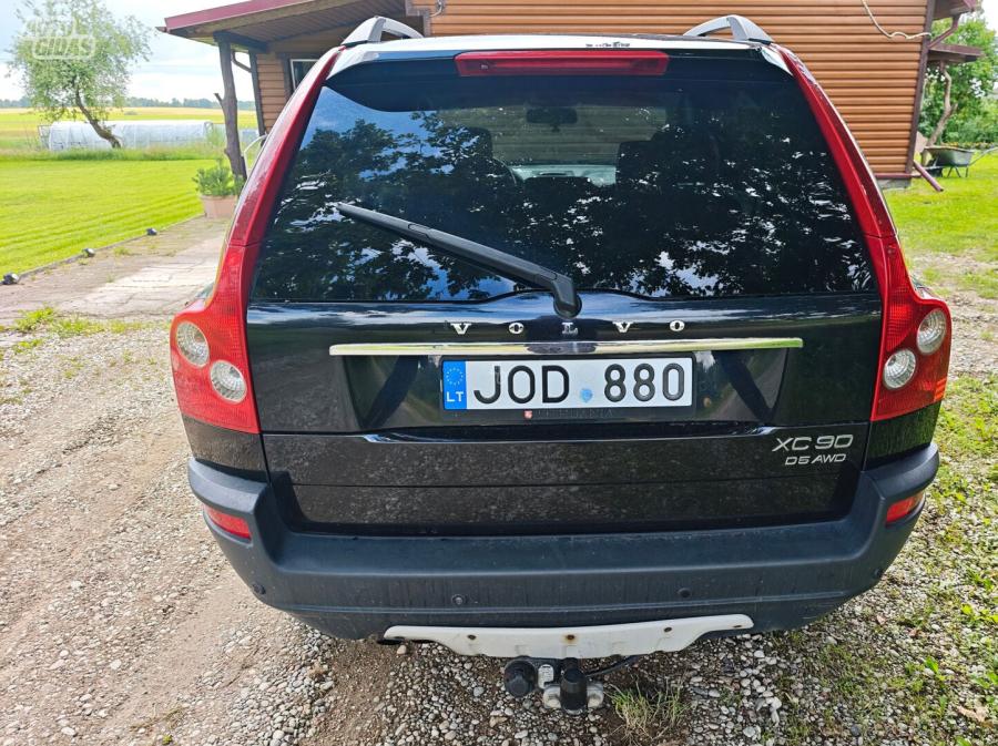 Volvo XC90 2004 in Silale, with an engine capacity of 2.40 L and mileage of 463 thousand km for 3000 €, photo 6 on AUTOMOTO.COM.LV