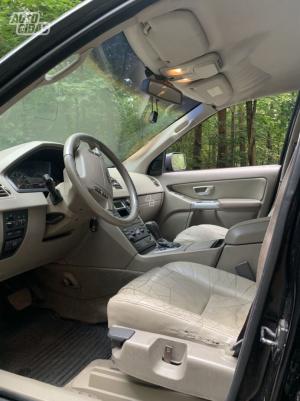 Volvo XC90 2004 Viļņa, ar dzinēja tilpumu 2.40 L un nobraukumu 257 tūkst. km par 2000 €, foto 9 vietnē AUTOMOTO.COM.LV