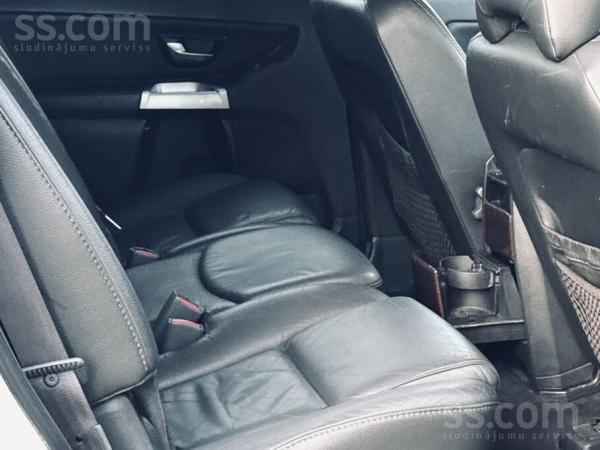 Volvo XC90 2004 Jelgava, ar dzinēja tilpumu 2.40 L un nobraukumu 415 tūkst. km par 2350 €, foto 11 vietnē AUTOMOTO.COM.LV
