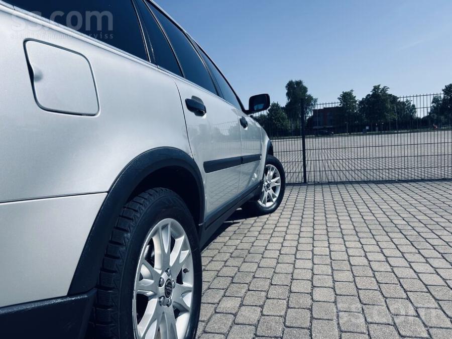 Volvo XC90 2005 Jelgava, ar dzinēja tilpumu 2.40 L un nobraukumu 252 tūkst. km par 3500 €, foto 7 vietnē AUTOMOTO.COM.LV