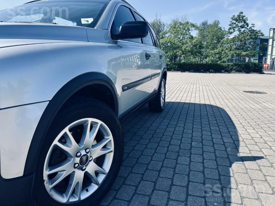 Volvo XC90 2005 Jelgava, ar dzinēja tilpumu 2.40 L un nobraukumu 252 tūkst. km par 3500 €, foto 9 vietnē AUTOMOTO.COM.LV