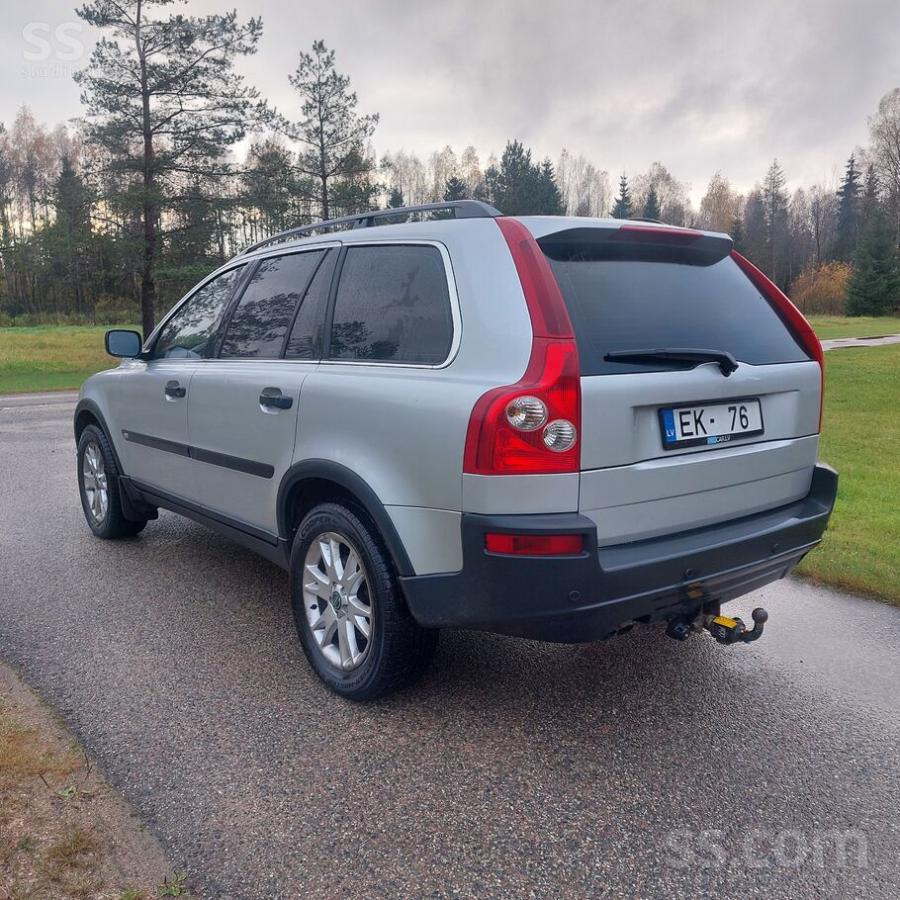 Volvo XC90 2005 Rīga, ar dzinēja tilpumu 2.40 L un nobraukumu 383 tūkst. km par 3100 €, foto 4 vietnē AUTOMOTO.COM.LV