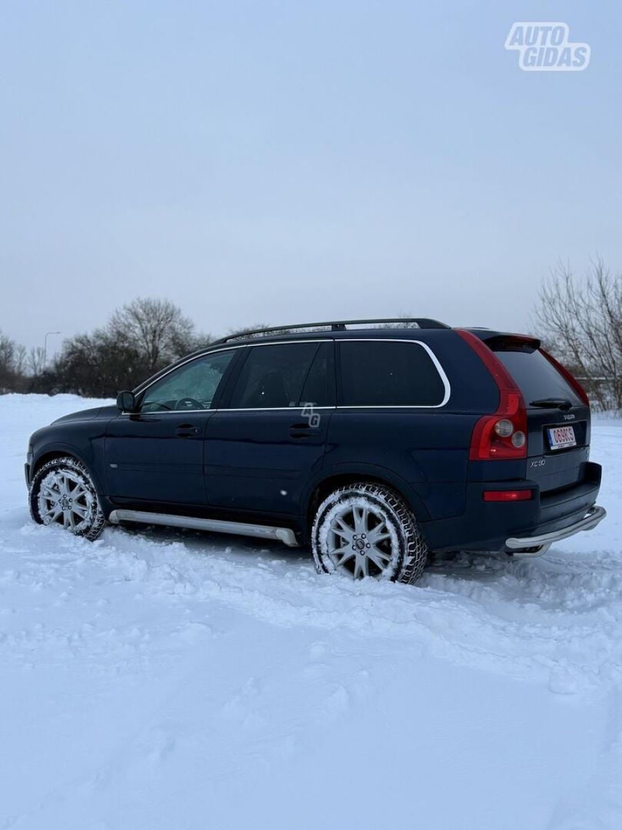 Volvo XC90 2005 Viļņa, ar dzinēja tilpumu 4.40 L un nobraukumu 255 tūkst. km par 3000 €, foto 17 vietnē AUTOMOTO.COM.LV
