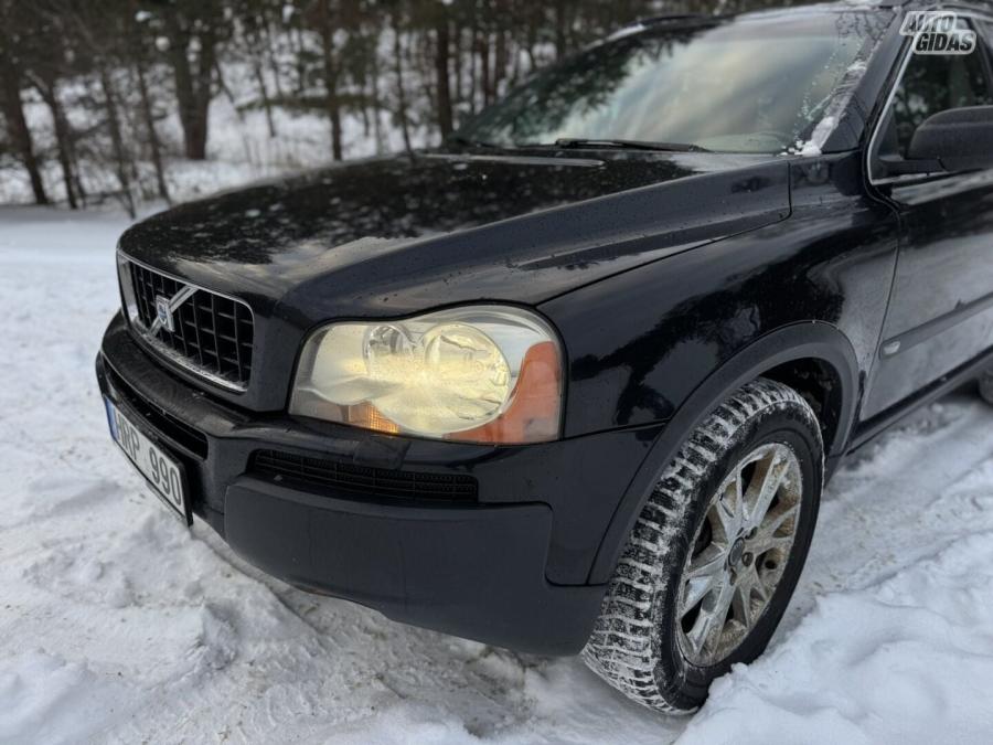Volvo XC90 2005 in Vilnius, with an engine capacity of 2.40 L and mileage of 388 thousand km for 3250 €, photo 2 on AUTOMOTO.COM.LV