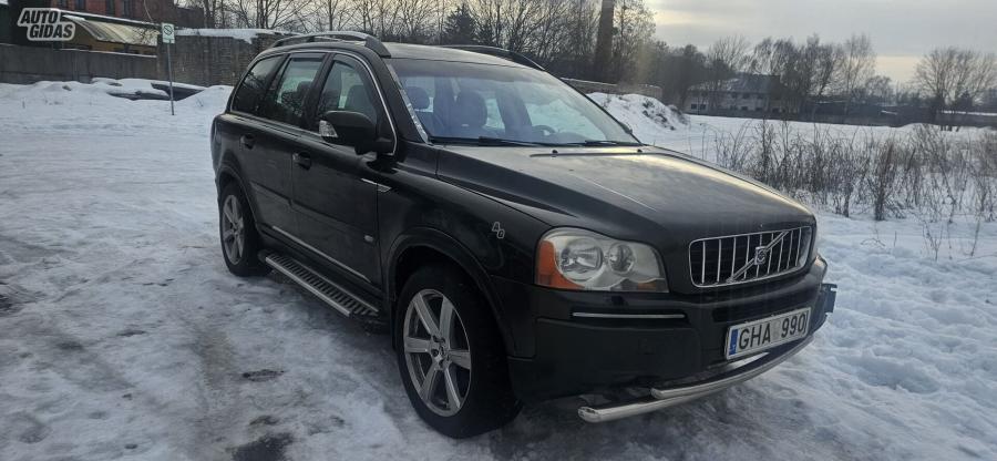 Volvo XC90 2005 in Kaunas, with an engine capacity of 2.40 L and mileage of 310 thousand km for 3000 €, photo 2 on AUTOMOTO.COM.LV