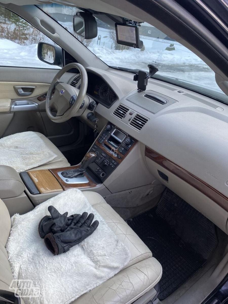 Volvo XC90 2005 Kauņa, ar dzinēja tilpumu 2.40 L un nobraukumu 338 tūkst. km par 4200 €, foto 8 vietnē AUTOMOTO.COM.LV