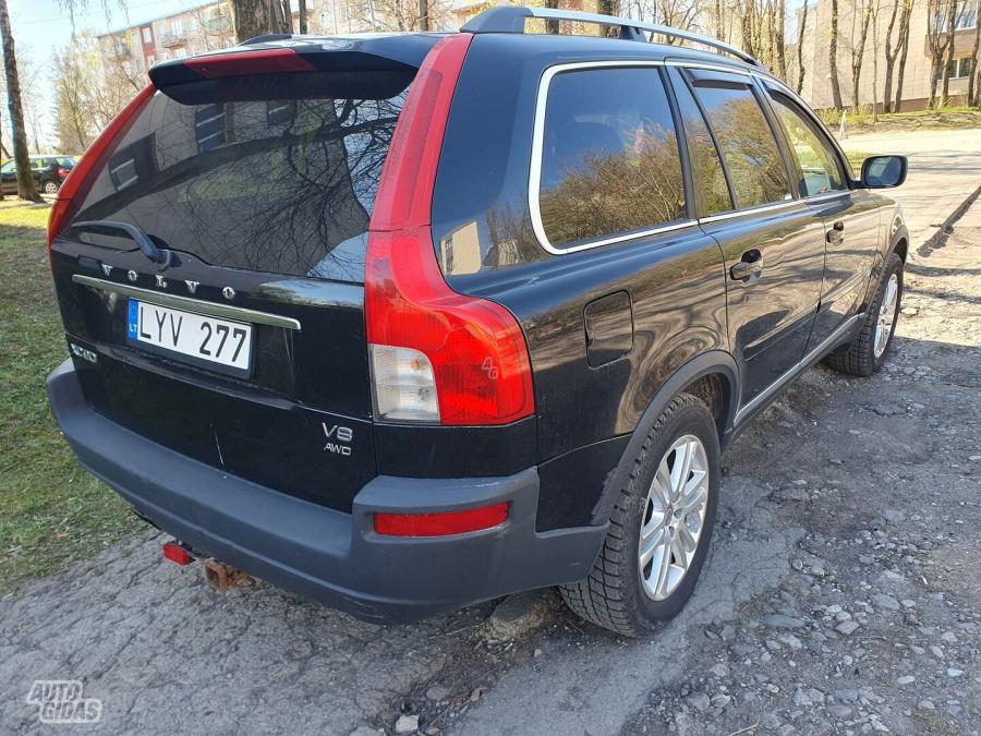 Volvo XC90 2005 Kauņa, ar dzinēja tilpumu 4.40 L un nobraukumu 350 tūkst. km par 1450 €, foto 1 vietnē AUTOMOTO.COM.LV