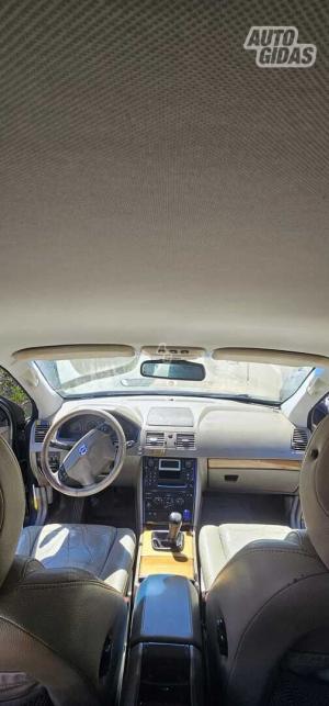 Volvo XC90 2005 in Klaipeda, with an engine capacity of 2.40 L and mileage of 323 thousand km for 3200 €, photo 4 on AUTOMOTO.COM.LV